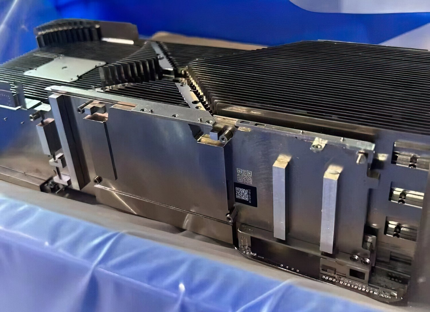 NVIDIA's monster quad-slot 900W cooler for TITAN Ada teased, uhhhh WOW NVIDIA's monster quad-slot 900W cooler for TITAN Ada teased, uhhhh WOW