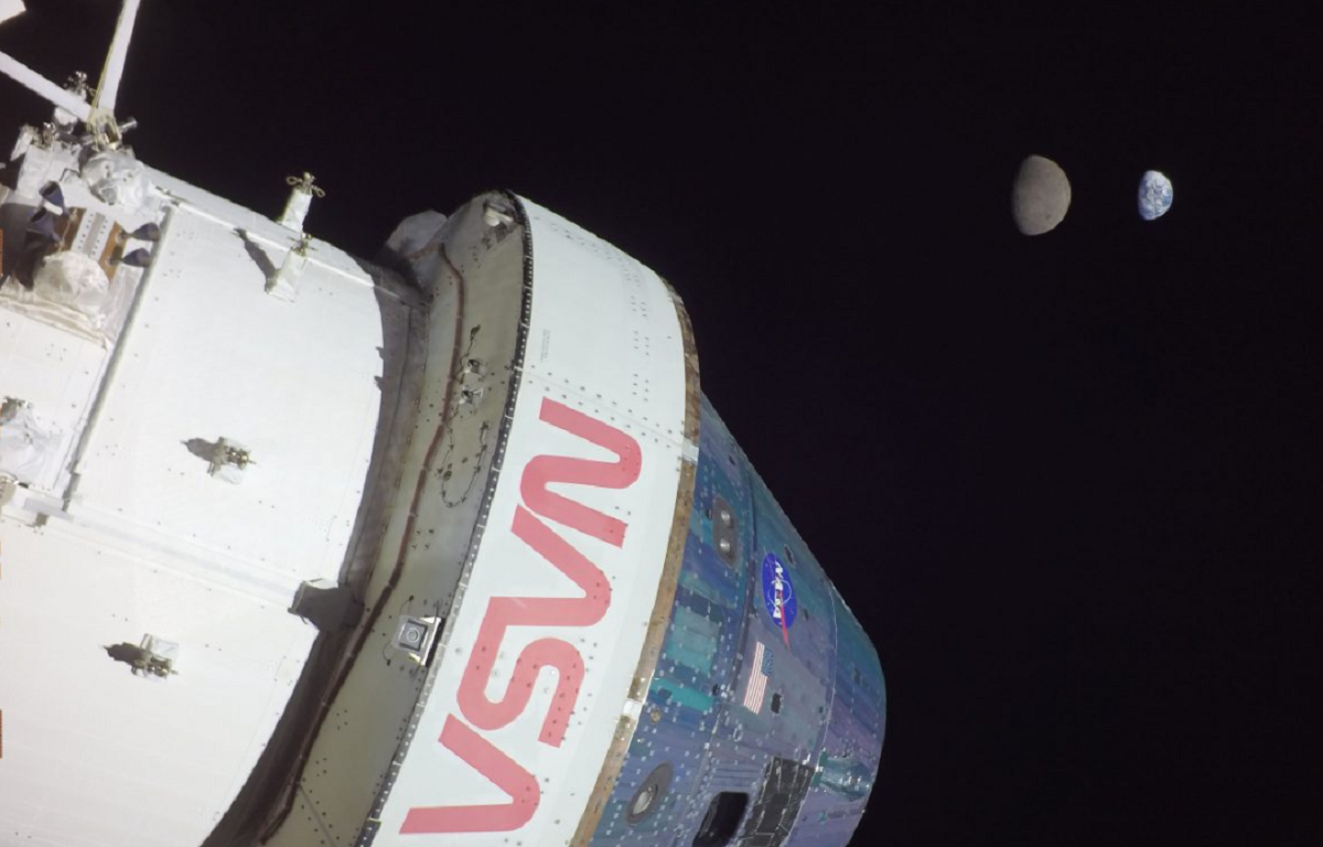 Nasas Artemis 1 Orion Spacecraft Lands Back On Earth After A Wild Moon