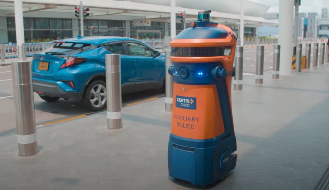 Police to roll out robot officers that stream HD video of people back ...