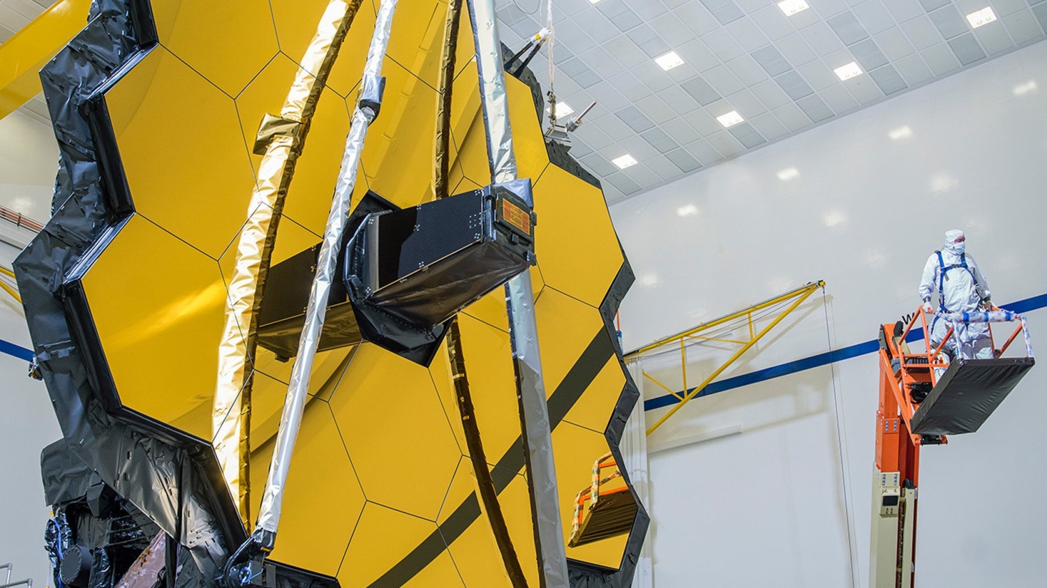 NASA's Webb telescope reveals details about the most distant star in ...