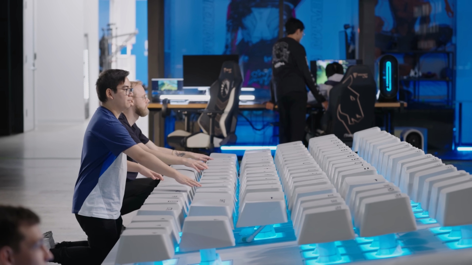 Alienware builds the world's largest mechanical keyboard and mouse