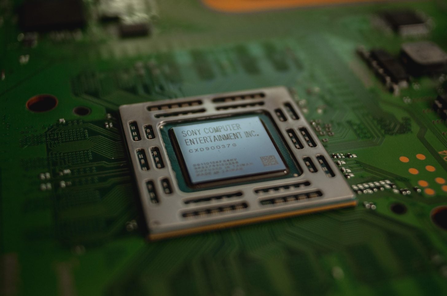 AMD gaming client PC business boss says PlayStation 4 helped AMD avoid ...