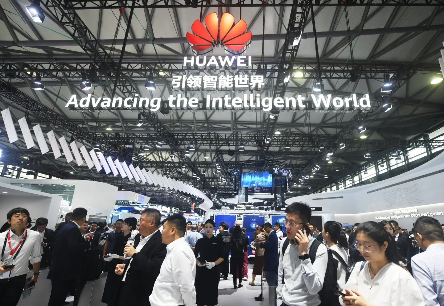 Pentagon: impossible to rid of Huawei telecom gear, officials beg ...