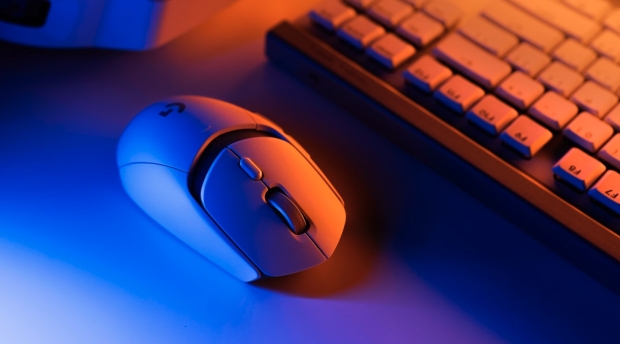 Logitech G309 LIGHTSPEED Wireless Gaming Mouse is compact, powerful ...