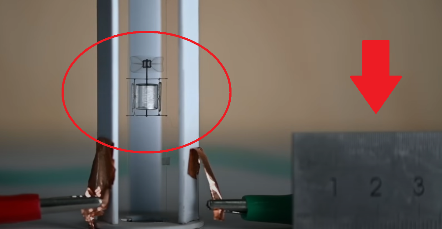 World's lightest and smallest sunlight-powered rotorcraft created